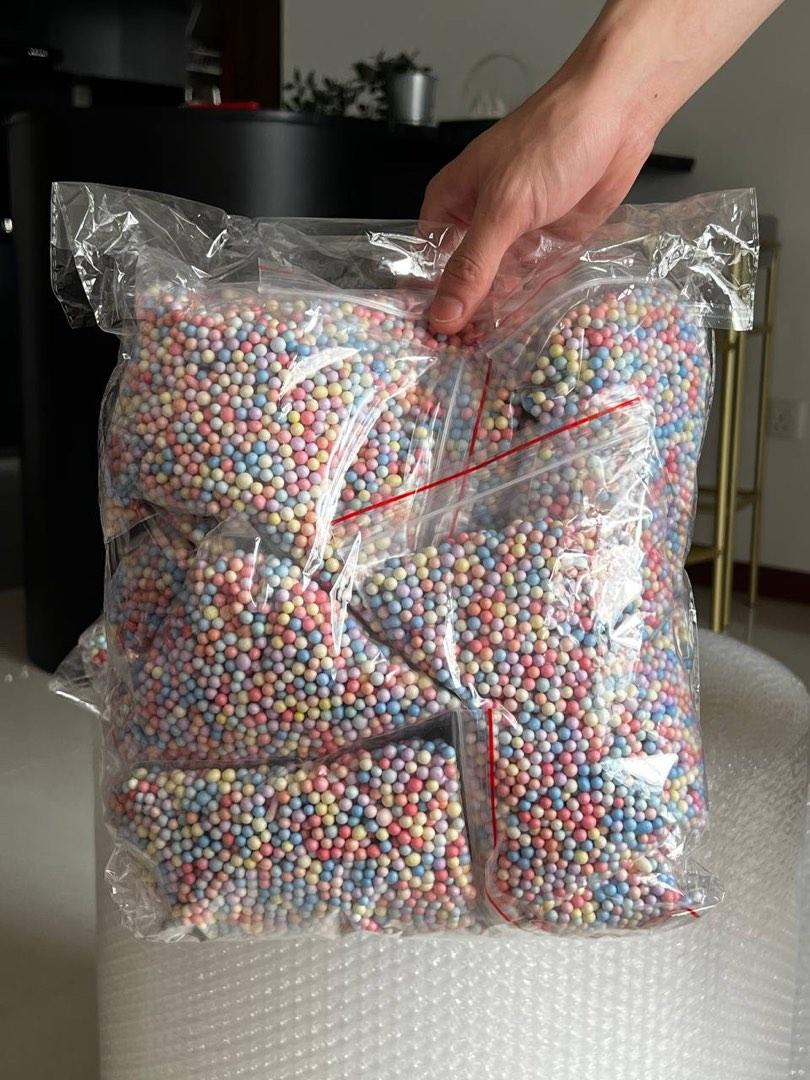 Bubble wrap with FREE sponge fillers, Hobbies & Toys, Stationery ...