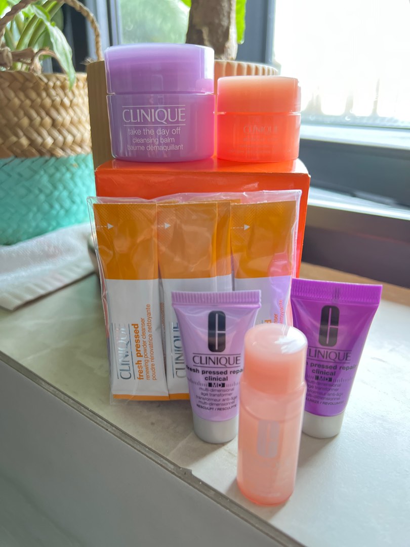 Clinique Gift Set, Beauty & Personal Care, Face, Face Care on Carousell