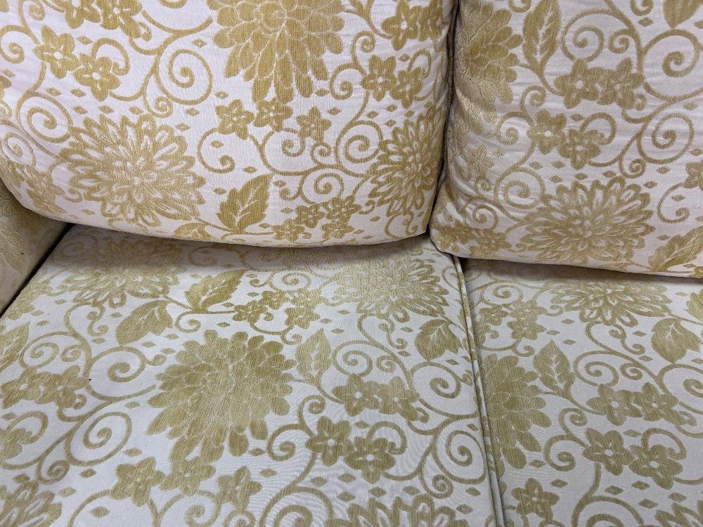 Floral Pattern Fabric 3 Seater Sofa / Fabrik Corak Bunga Sofa 3 Tempat ...
