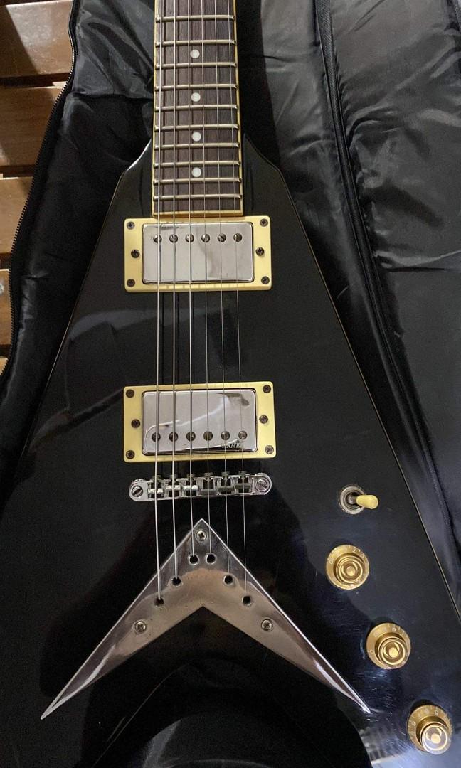 Hamer XT Vector Flying V (Black Noir) MII, Hobbies & Toys, Music ...