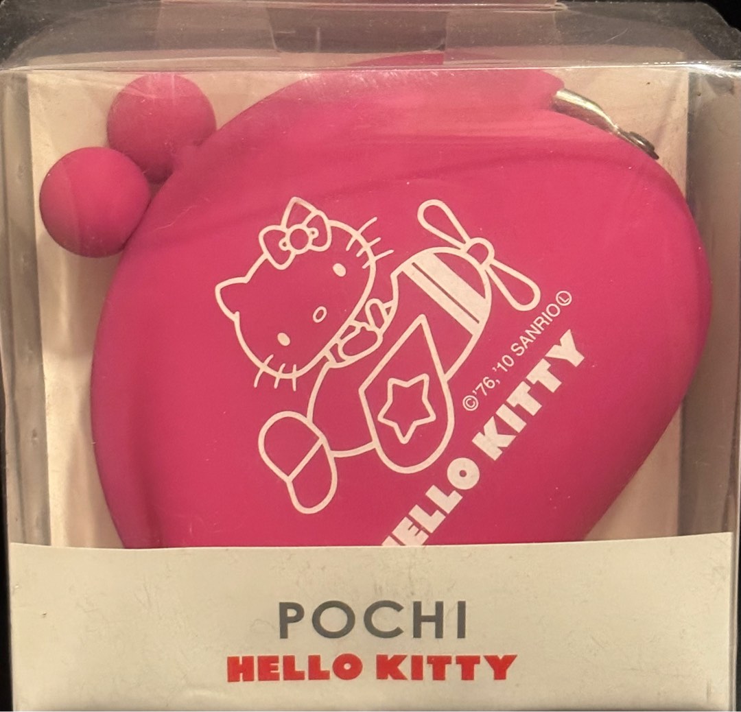 Hello Kitty Pochi, 女裝, 手袋及銀包, 長銀包 - Carousell