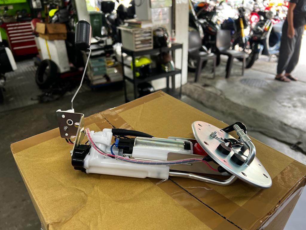 Honda REVO Fuel Pump ORIGINAL 16700-MFM-003 2008-2018, Motorcycles ...