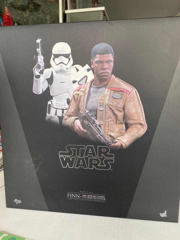 Hot Toys MMS346 Star Wars The Force Awakens FINN & First Order Riot ...