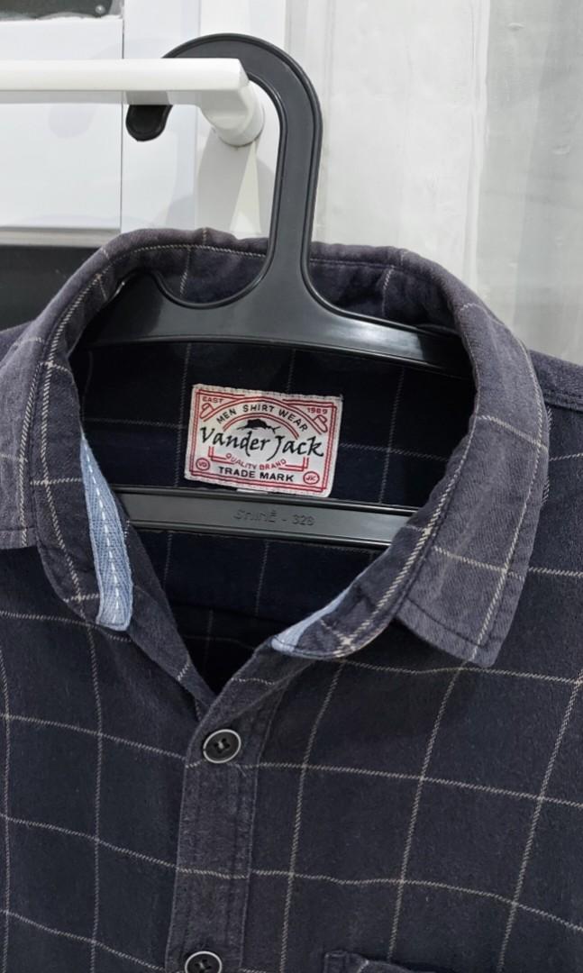 Kemeja Flanel Vander Jack, Fesyen Pria, Pakaian , Atasan di Carousell