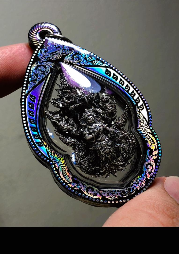 Laser Casing Amulet (Silver), Hobbies & Toys, Memorabilia ...