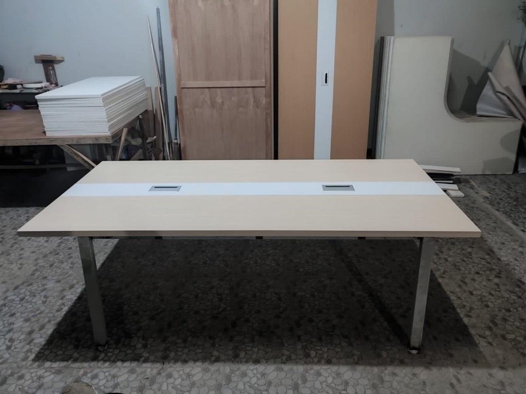 Meja Meeting colokan, Perabotan Rumah di Carousell