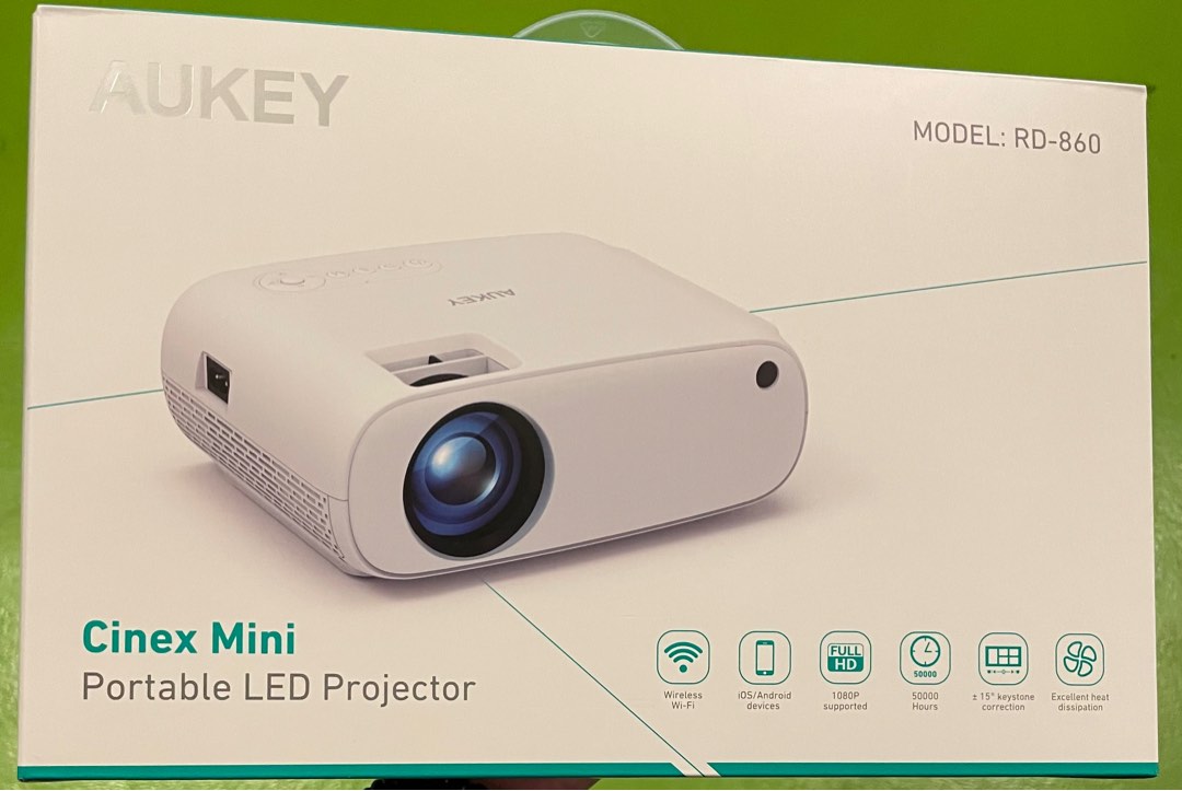 Mini Projector, Announcements on Carousell