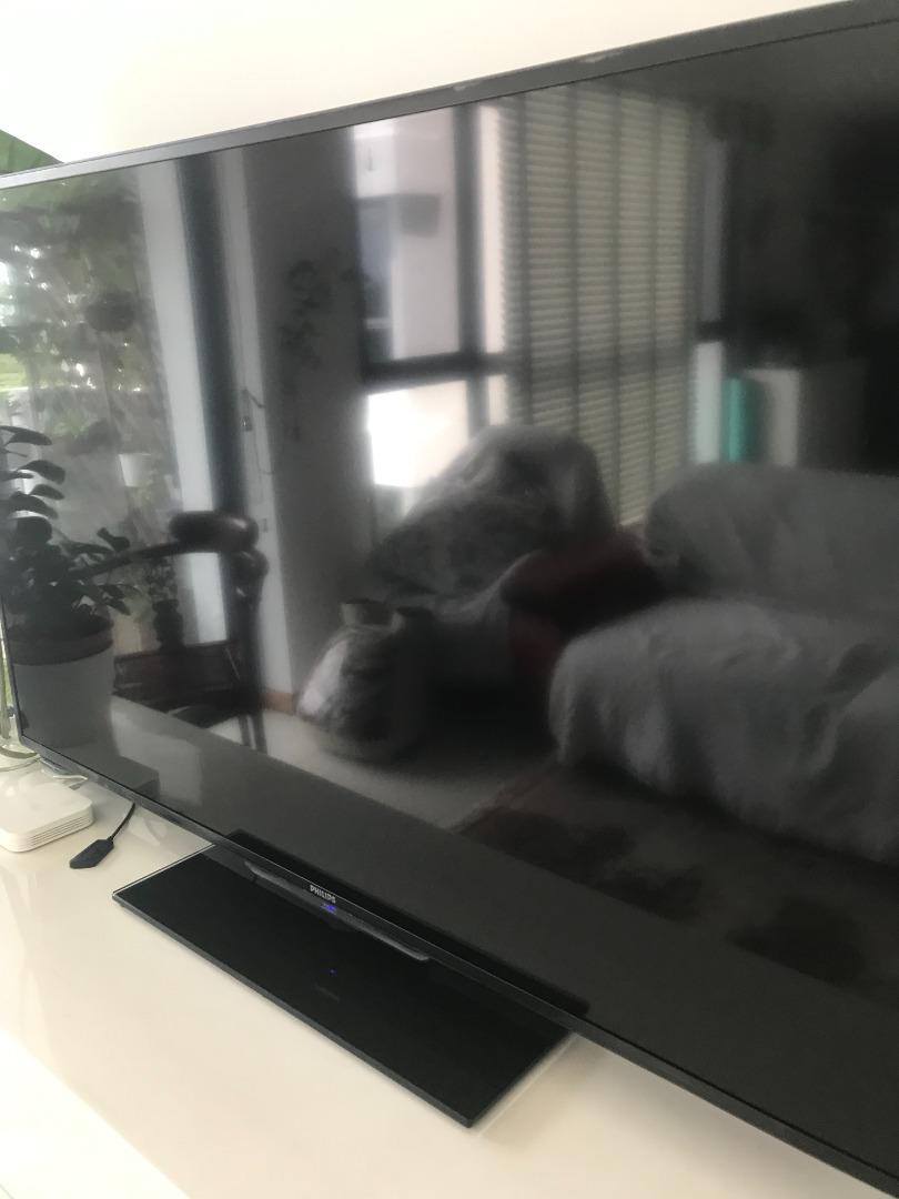 old LED Philips 50PFL3108/98 TV (50 inches) with Philips home theatre ...