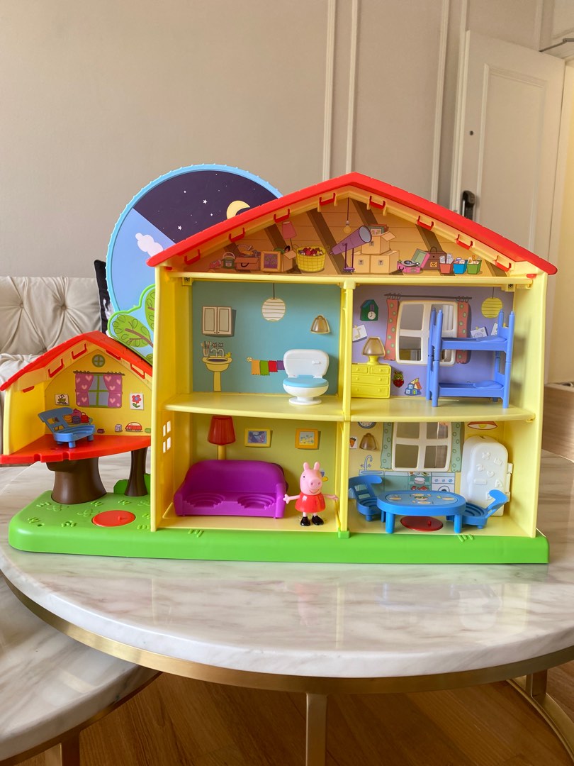 Peppa pig house and peppa toys, Babies & Kids, Infant Playtime on Carousell