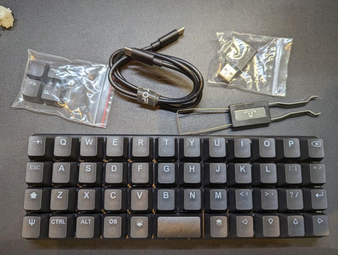 Planck EZ 40% Ortholinear Mechanical Keyboard RGB, Computers & Tech ...