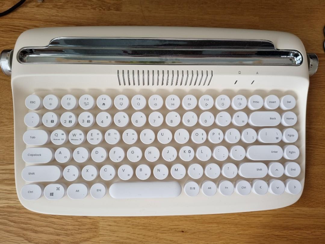 Actto Retro keyboard Bluetooth, Computers & Tech, Parts & Accessories ...