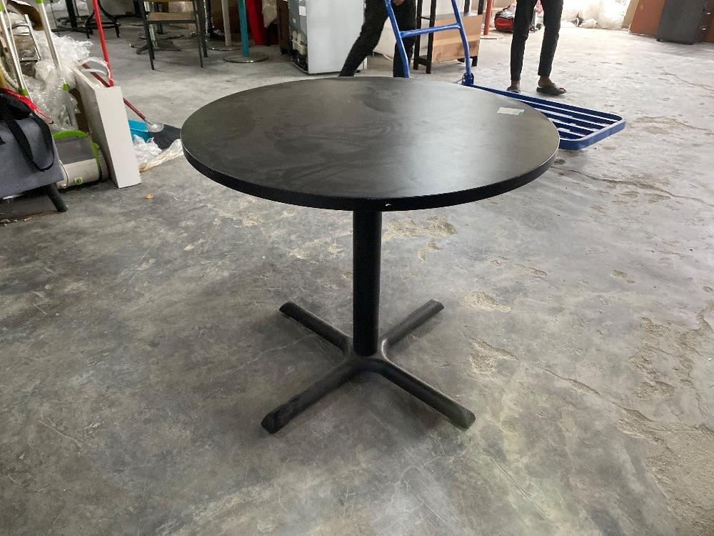 Round Wooden Coffee Table Black Colour / Meja Kopi Kayu Bulat Warna ...