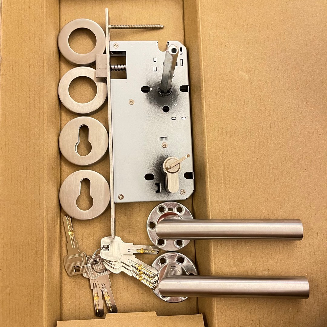 Rowell lock set, Furniture & Home Living, Security & Locks, Locks ...