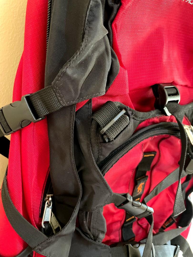 Sandugo Ascent 40L Backpack with assault bag, Men's Fashion, Bags ...