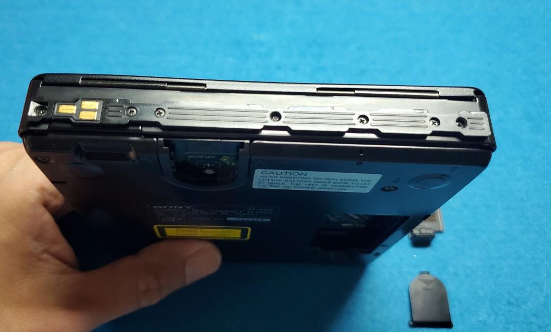 Sony Discman D350 D-35 D-350 D 350 , just been serviced and recapping ...