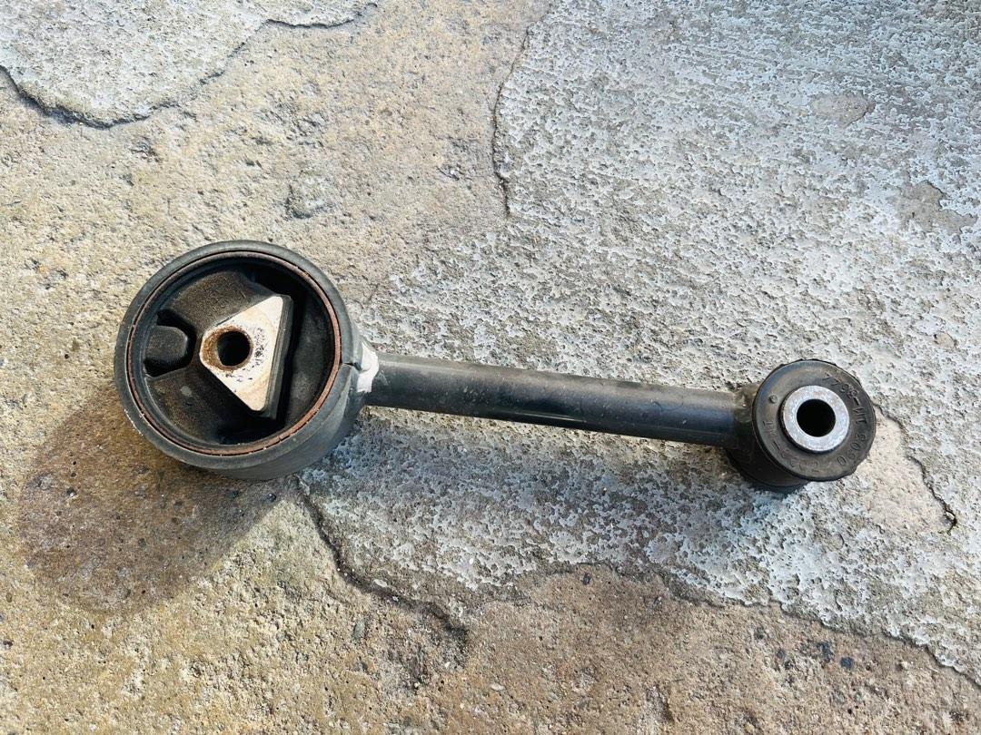 Stock Dogbone engine mount for Mitsubishi Colt Version / Colt Plus ...
