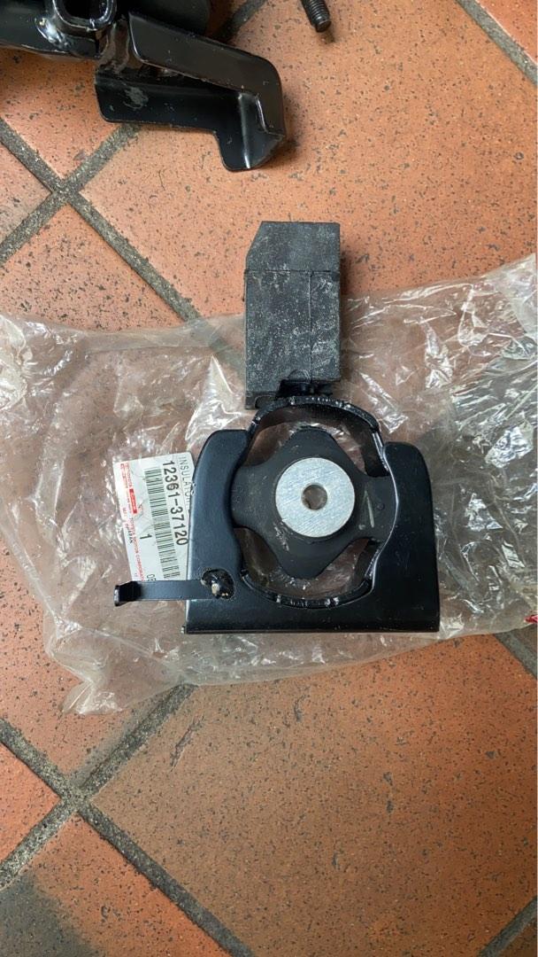 Toyota wish engine mounting ori, Car Accessories, Car Workshops ...