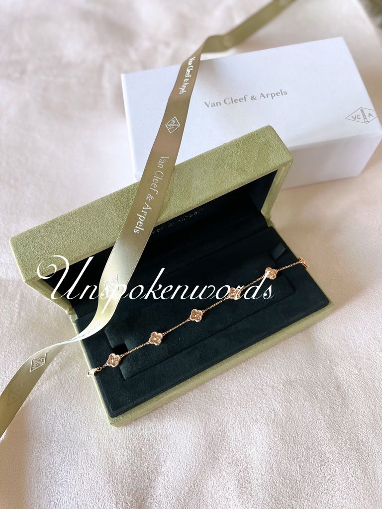 VCA Van Cleef Arpels Sweet Alhambra 6 Six Motif, Luxury, Accessories on ...
