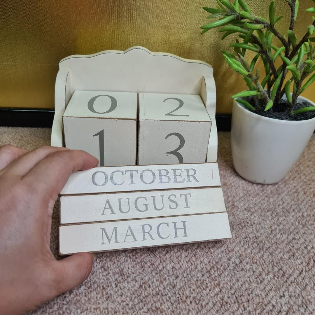 WOODEN CALENDAR BLOCKS - COMPLETE (AS GOOD AS NEW), Furniture & Home ...
