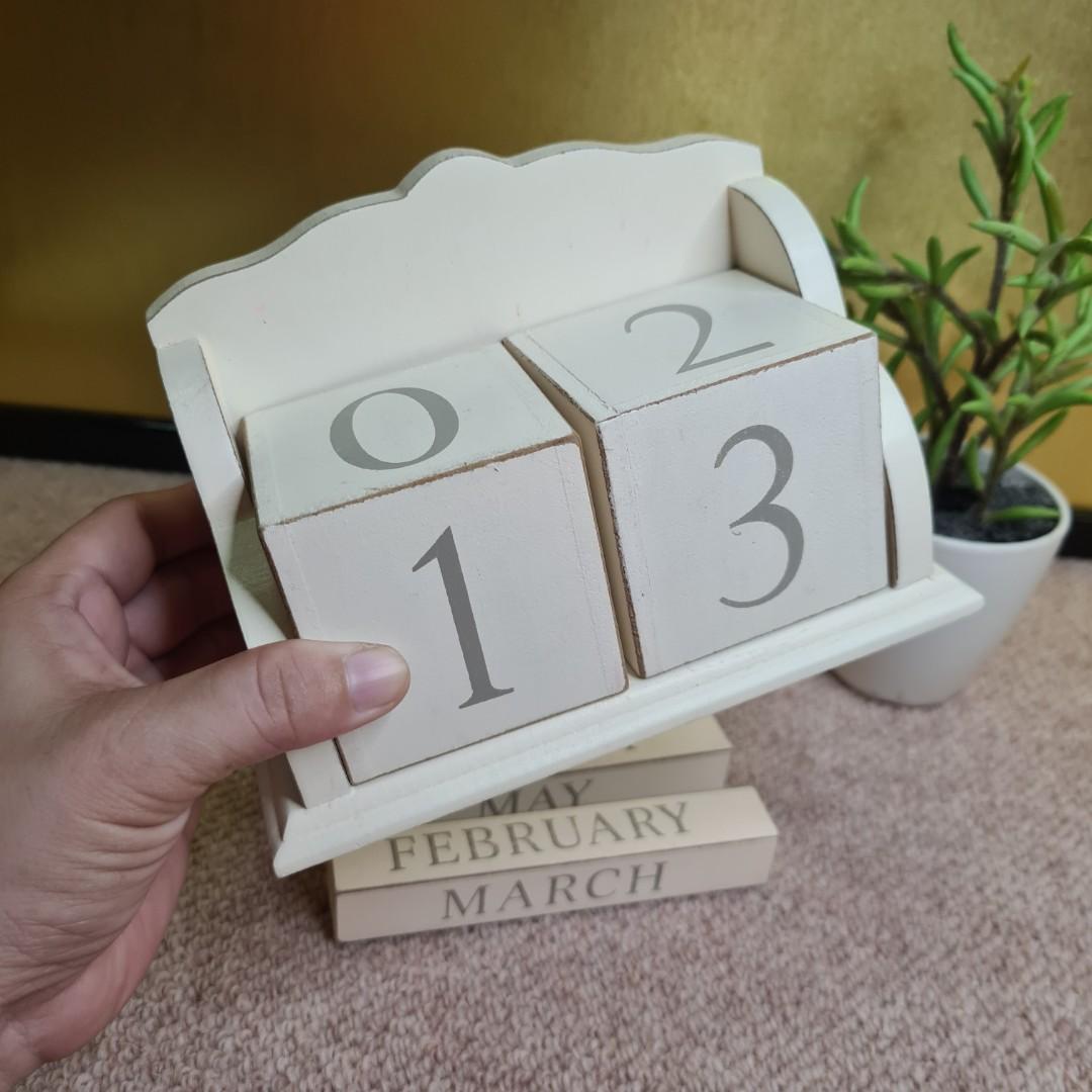 WOODEN CALENDAR BLOCKS - COMPLETE (AS GOOD AS NEW), Furniture & Home ...