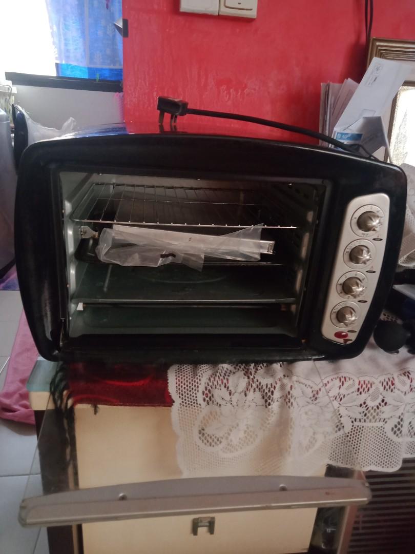 Akira Electric Oven, Furniture & Home Living, Kitchenware & Tableware ...