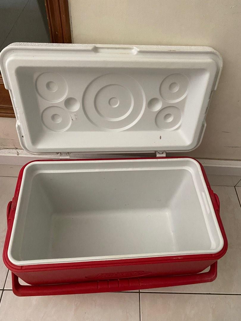 Coleman Box, Food & Drinks, Chilled & Frozen Food on Carousell