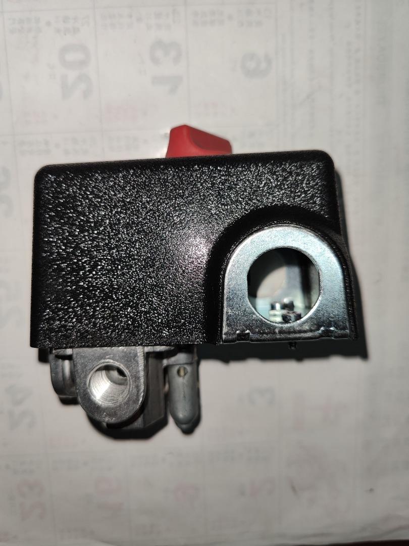 CONDOR USA, INC Pressure Switch: 1/4 in FNPT/(4) Port, 100/125 psi, 25 ...