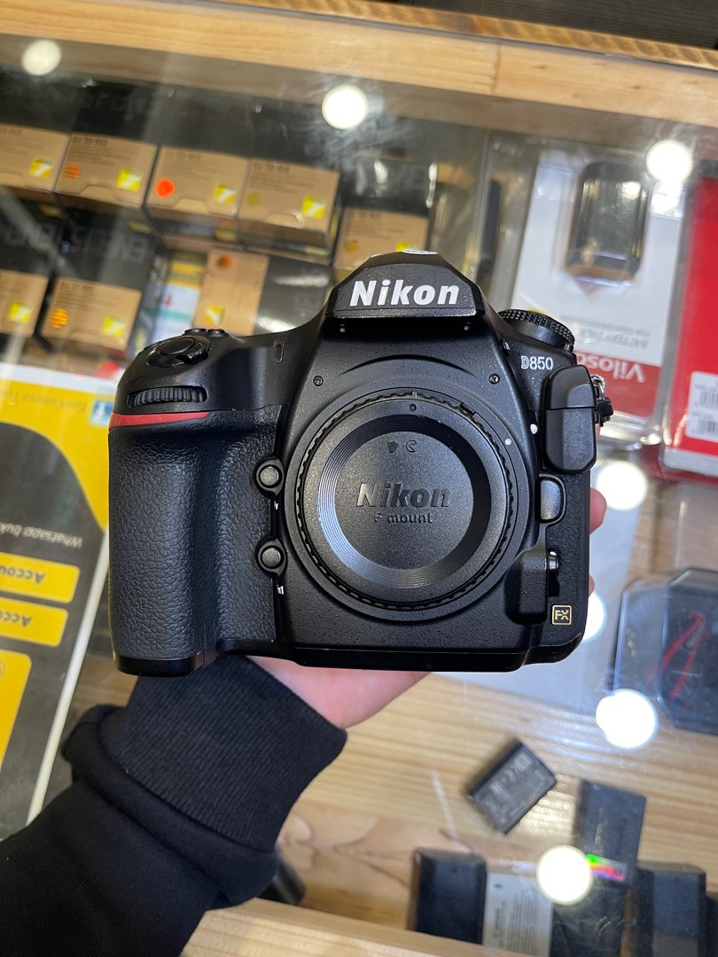 D850 Nikon Body Sc133k, Photography, Cameras on Carousell