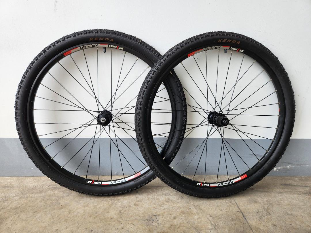DT Swiss XR4.2D with Deore & XT Hubs - 26er Wheelset, Sports Equipment ...
