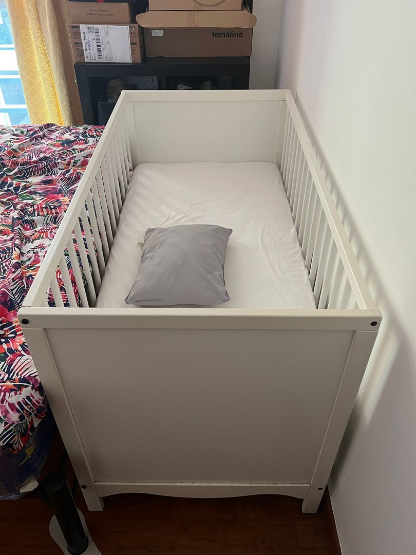 Free baby cot to give, Babies & Kids, Baby Nursery & Kids Furniture ...
