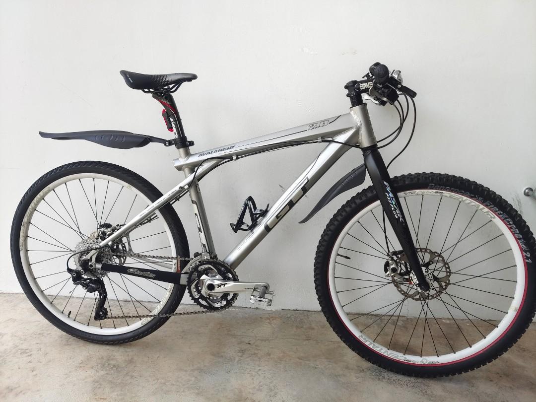 Full XT Mountain Bike (GT Avalanche 2.0), Sports Equipment, Bicycles ...