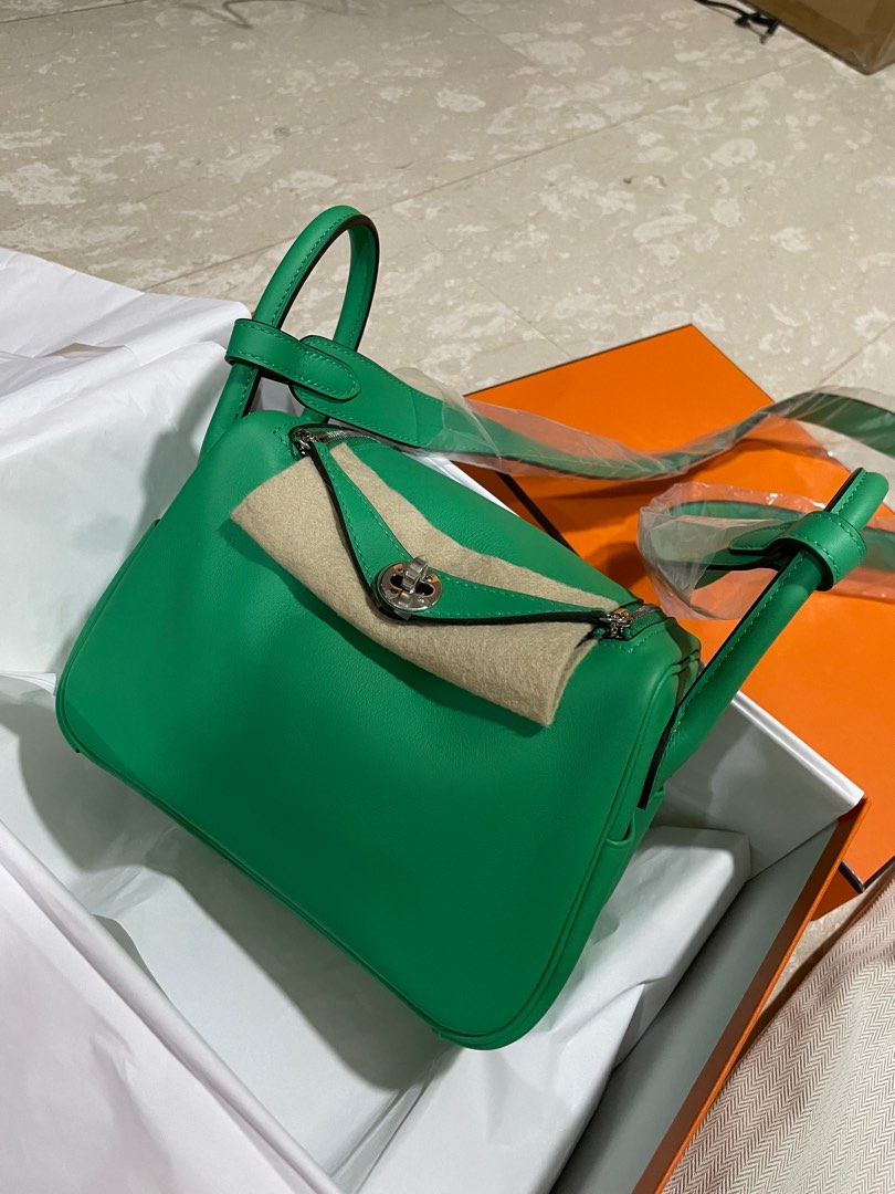 Hermes mini lindy, Women's Fashion, Bags & Wallets, Cross-body Bags on ...