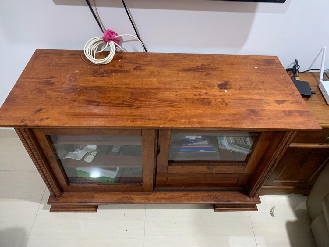 Kabinet kayu jati 2 pintu satu laci, Furniture & Home Living, Furniture ...