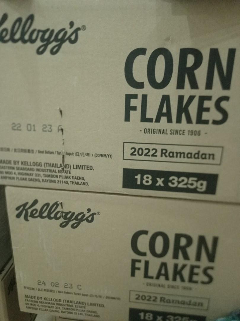Kellogg 's cornflakes a big box, Food & Drinks, Packaged & Instant Food ...