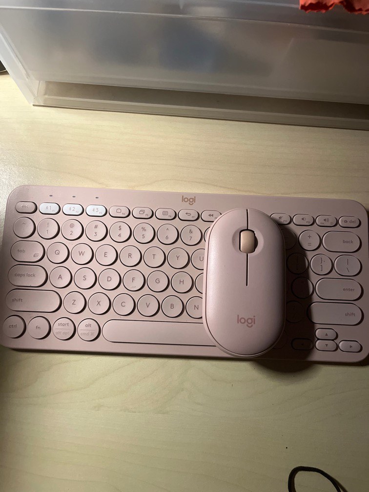 Logitech K380 & Pebble Mouse, Computers & Tech, Parts & Accessories ...