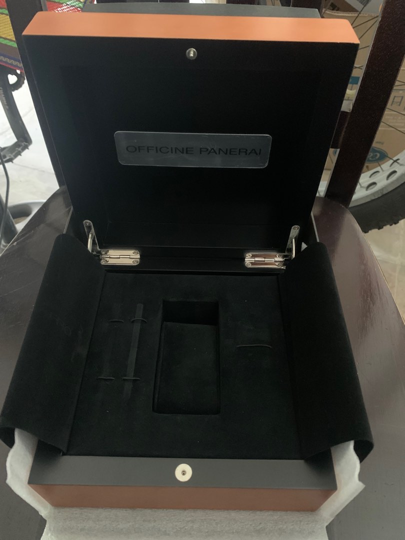 Panerai Watch Box - Original, Men's Fashion, Watches & Accessories ...