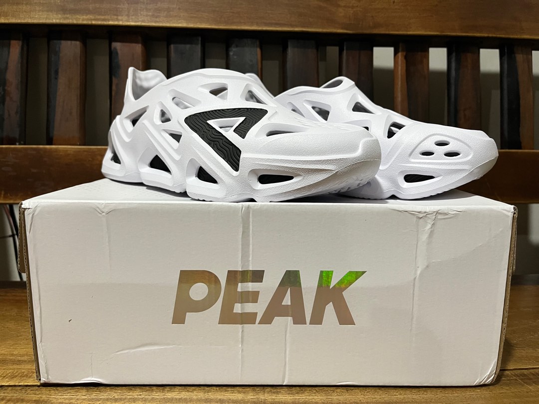 Peak Taichi Clogs, Men's Fashion, Footwear, Sneakers on Carousell