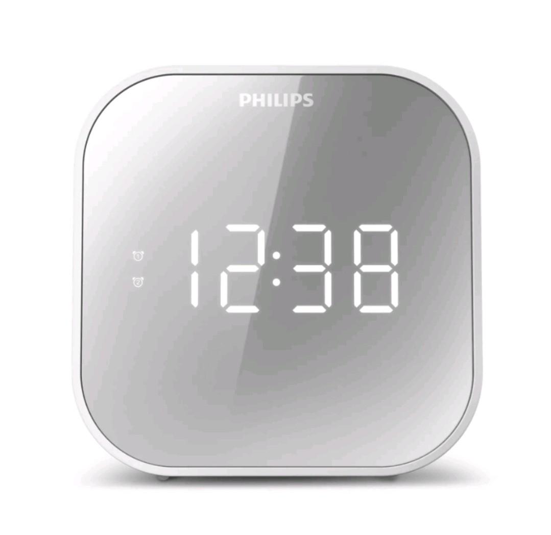 Philips TAR4406 Alarm Clock Radio w/USB Charging, Furniture & Home ...