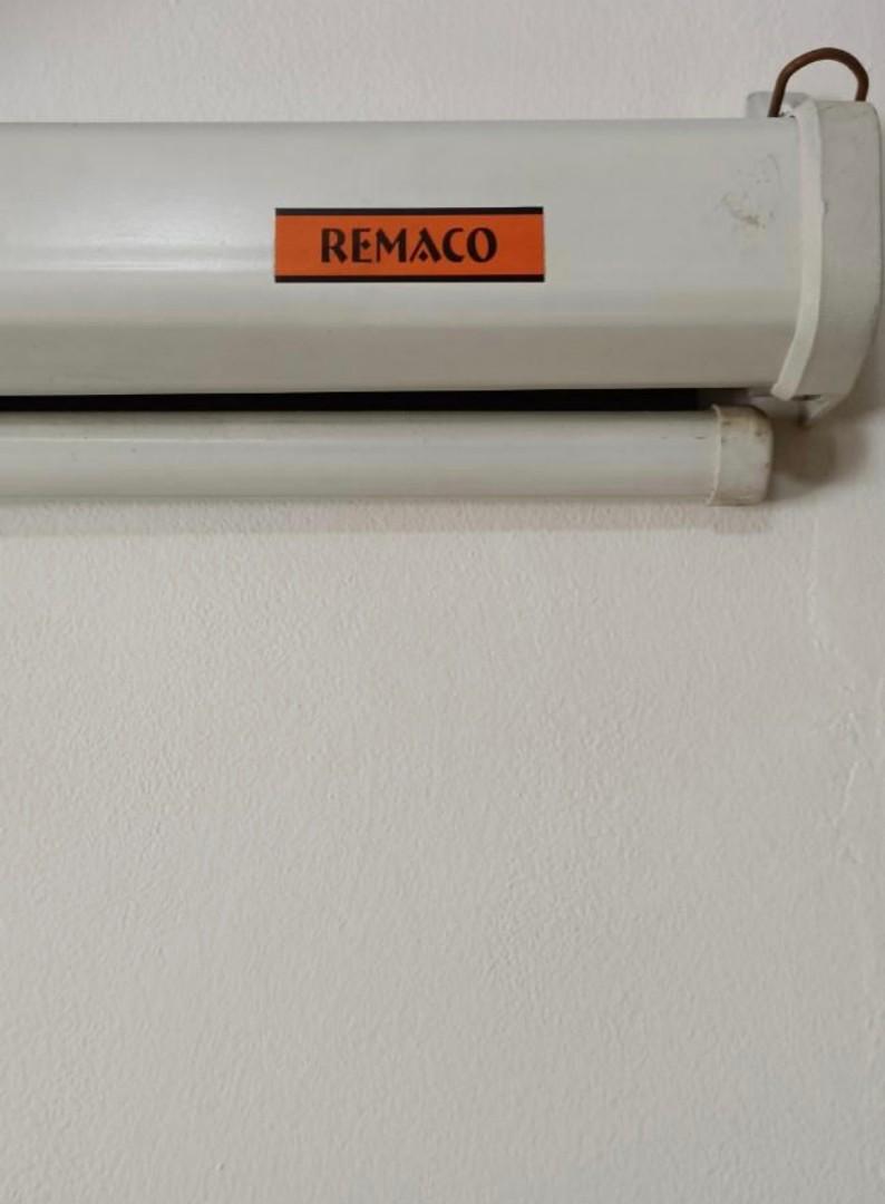 Projector Screen (Remaco), TV & Home Appliances, TV & Entertainment ...