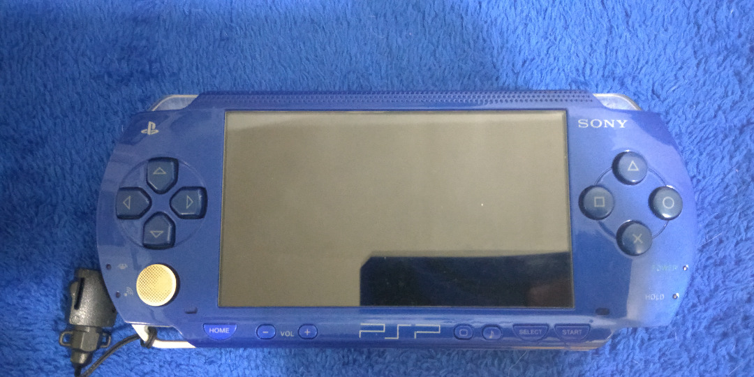 PSP 1000 Blue (unit only), Video Gaming, Video Game Consoles, PlayStation on Carousell