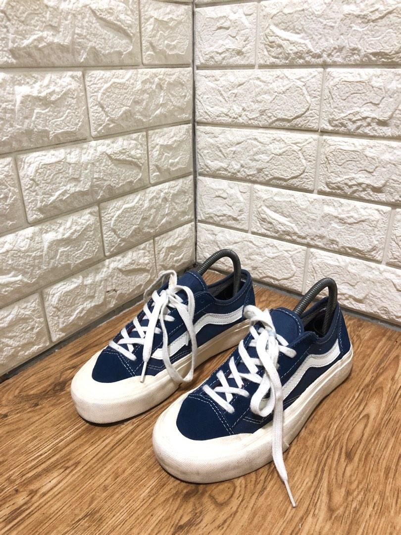Vans old skool toe cap, Men's Fashion, Footwear, Sneakers on Carousell