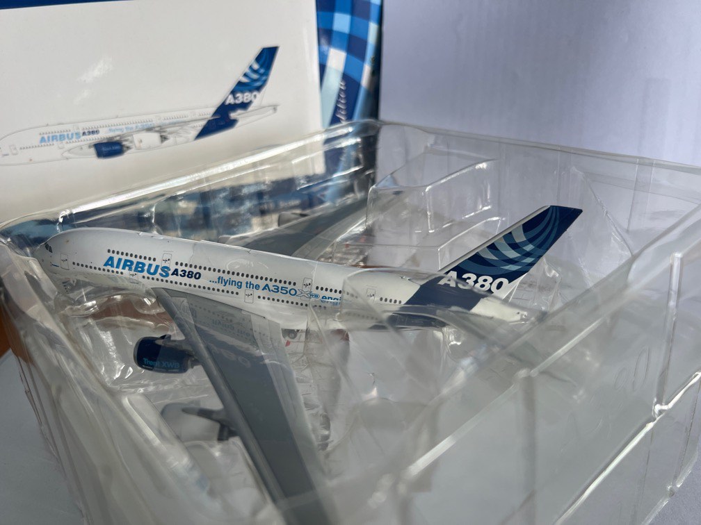 1:400 Phoenix Airbus F-WOWW A380 with special engine A350XWB, Hobbies ...