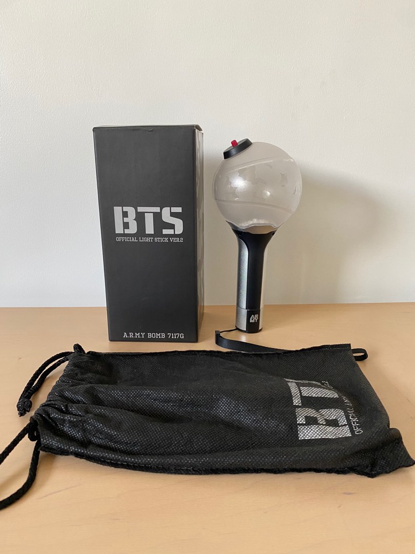 BTS Army Bomb Version 2 v2 ver2 lightstick, Hobbies & Toys, Memorabilia ...
