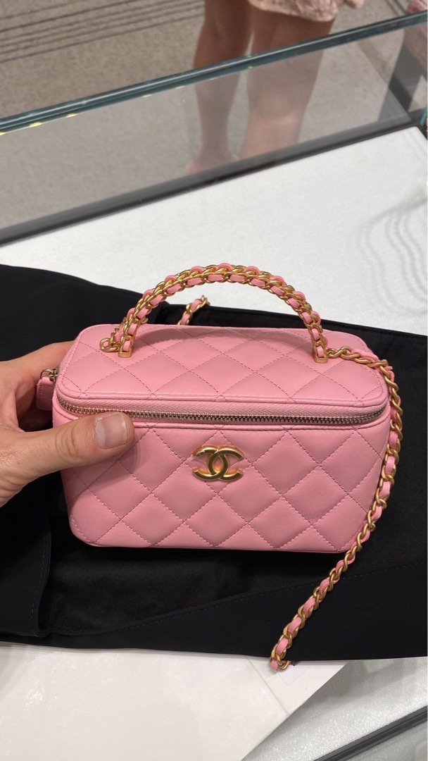 chanel 22k rectangular vanity, Luxury, Bags & Wallets on Carousell