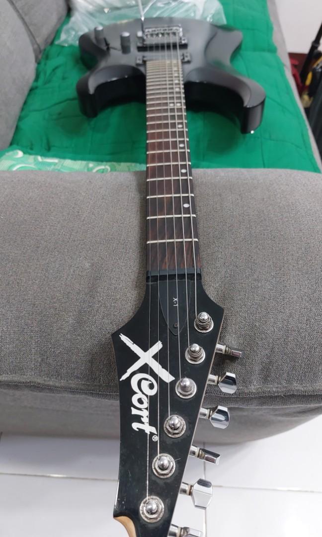 Cort electric guitar, Hobbies & Toys, Music & Media, Musical ...