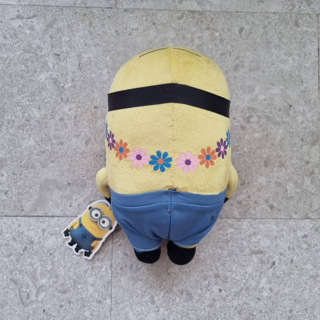 Despicable Me Minion Soft Toy with Guitar Universal Studio, Hobbies ...