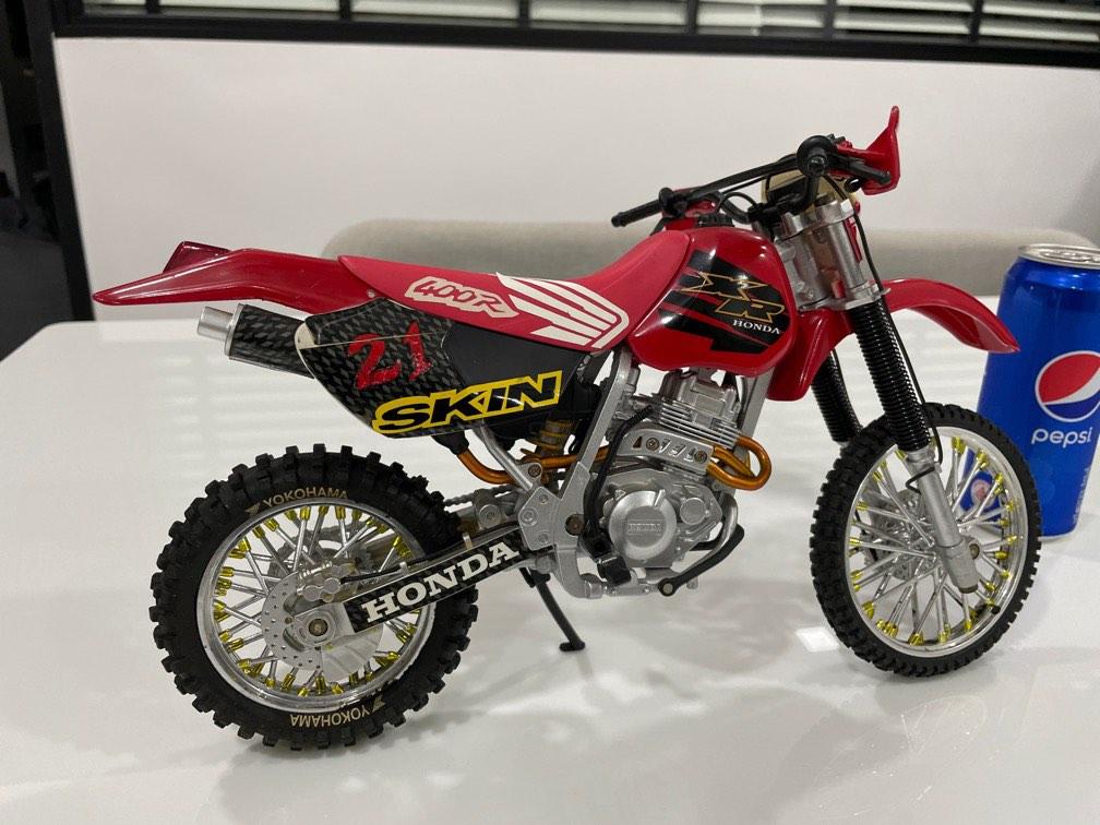 Honda XR 400 (Scale 1:6), Hobbies & Toys, Toys & Games on Carousell