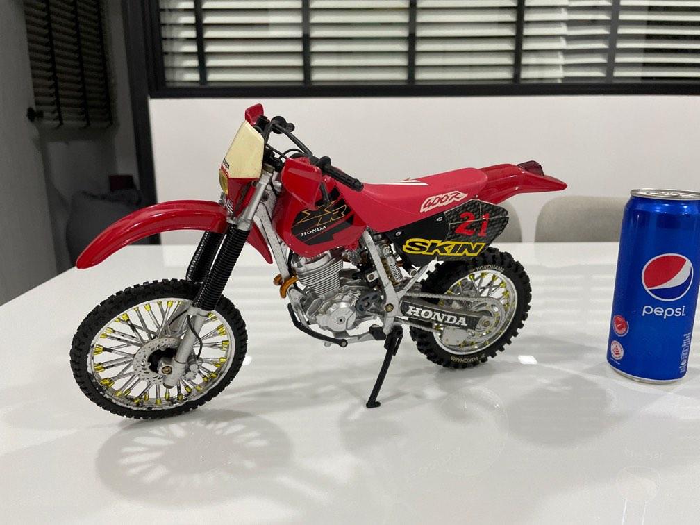 Honda XR 400 (Scale 1:6), Hobbies & Toys, Toys & Games on Carousell