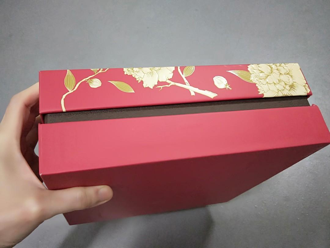 Imperial Treasure Red Floral Mooncake Box, Furniture & Home Living ...