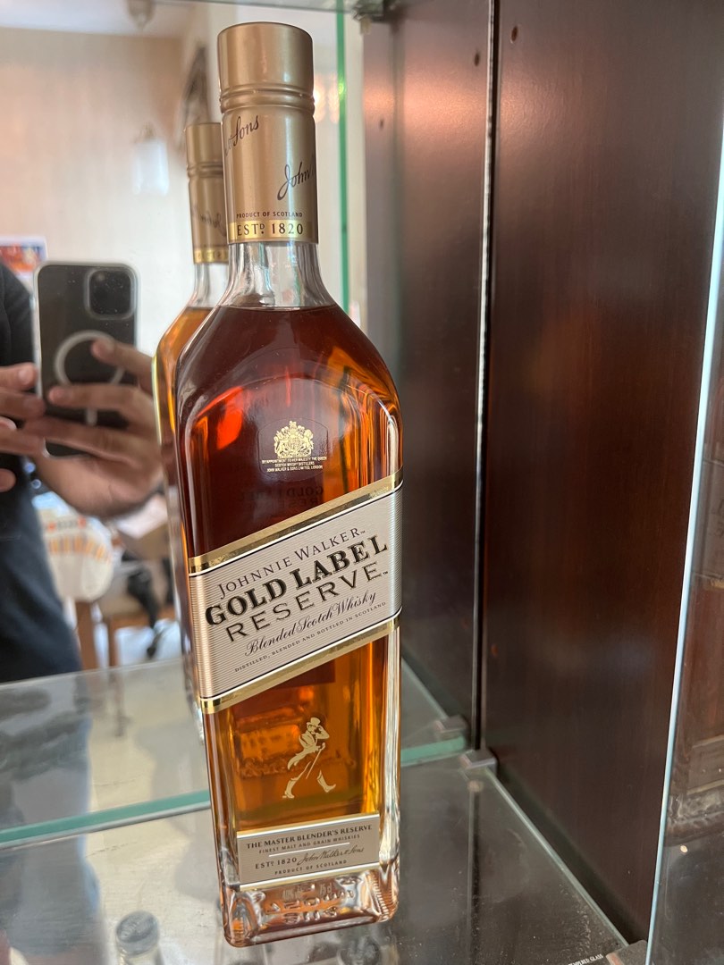 Johnnie walker gold label, Food & Drinks, Alcoholic Beverages on Carousell